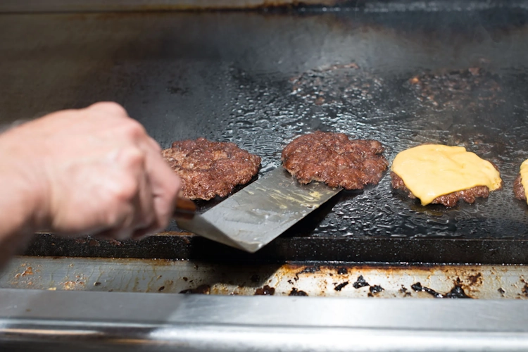 21 Best Chicago Hamburgers That Burger Connoisseurs Should Hit Up in