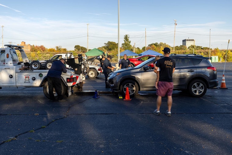 Chicago 11th Ward's Community Etching Event Fights Catalytic Converter