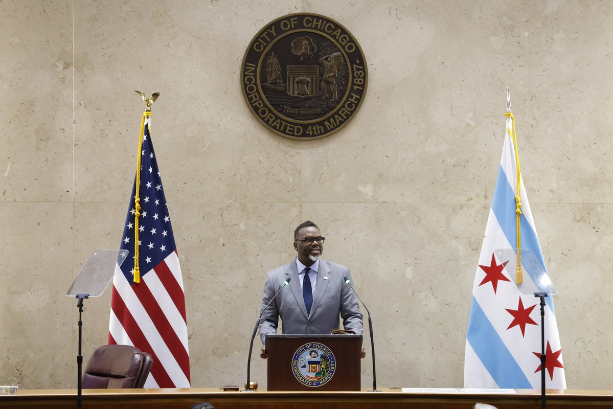 City of Chicago Strikes Deal with Fraternal Order of Police; Aims to