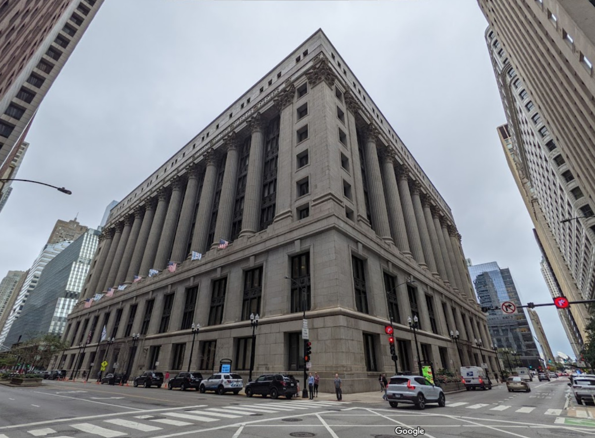 Chicago Struggles with Migrant Housing Crisis as Compassionate