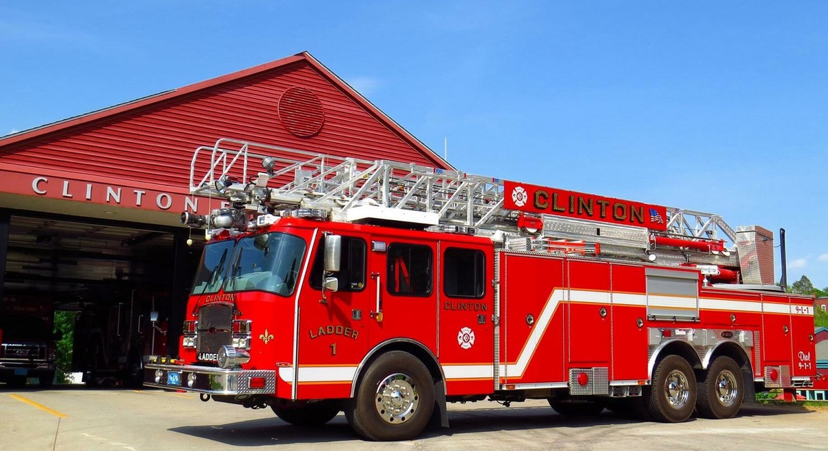 Clinton Fire Department Swiftly Evacuates 12 City Blocks, Averting Gas