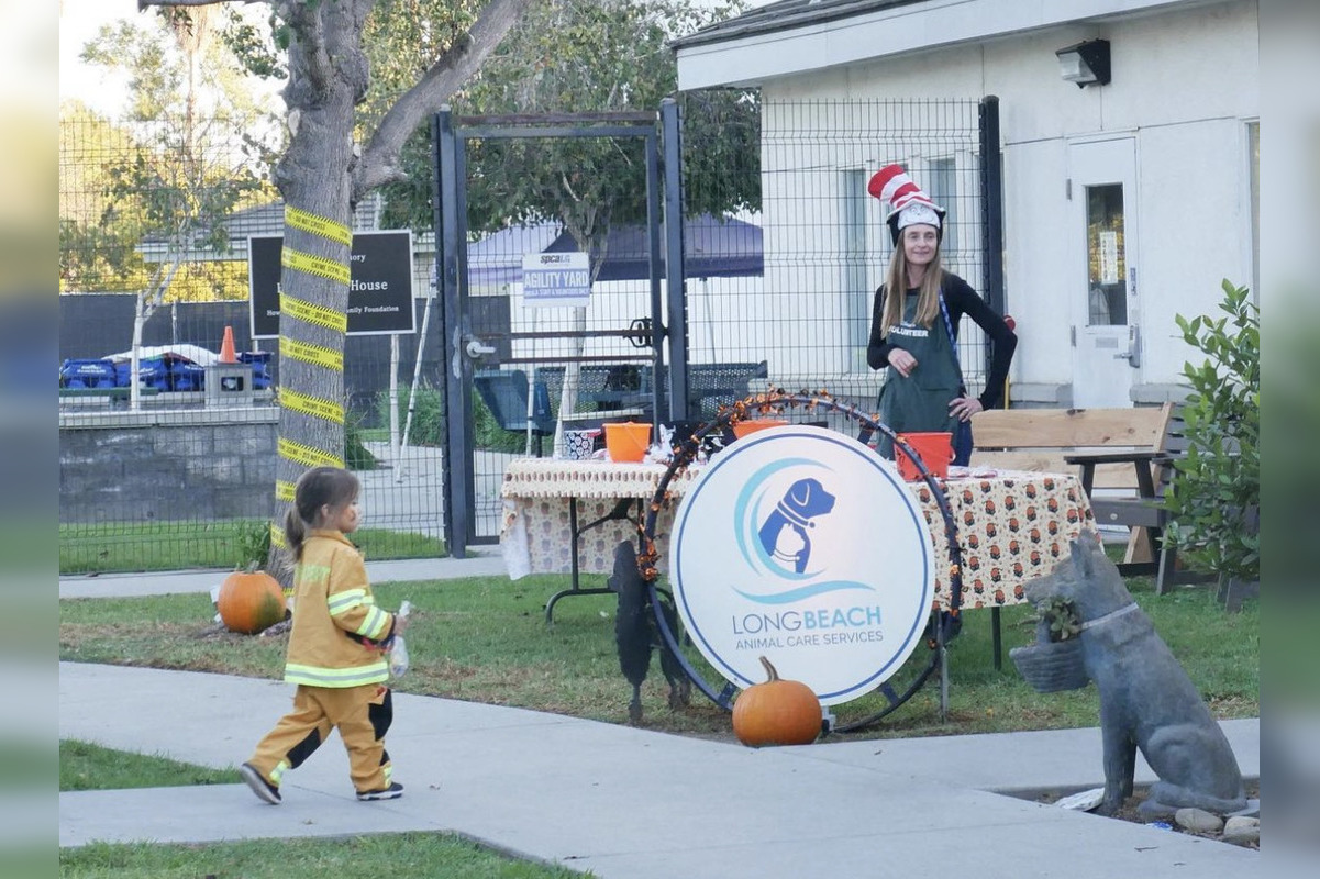 El Dorado Nature Center in Long Beach and LBACS Promote Pet Adoption
