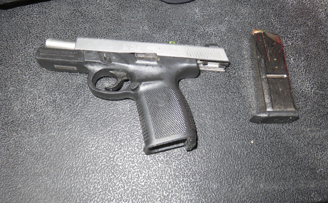 Springfield Police Seize Illegal Firearms, Arrest Suspect Who