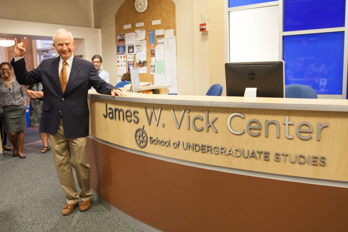 UT Austin Pays Tribute to Legacy of Former VP for Student Affairs,