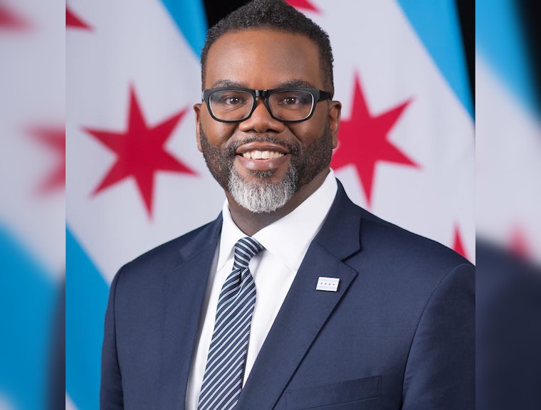 Chicago Leads in Workers' Rights, Mayor Brandon Johnson Secures 10