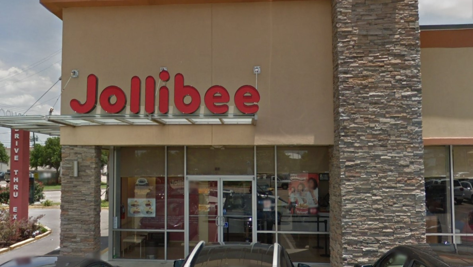 Joyful Jollibee Jumps into Dallas, Filipino Fast Food Fever Hits Texas