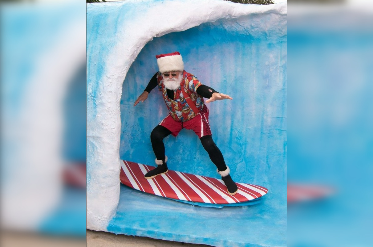 Surfin' Santa Makes Waves in San Diego for Spectacular Seaside Holiday