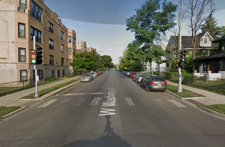Chicago Police Issue Alert On Recent Spate Of Armed Robberies Linked