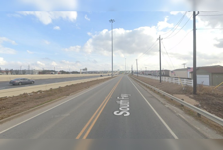 Houston Police Investigate Fatal Pedestrian Collision on South Freeway