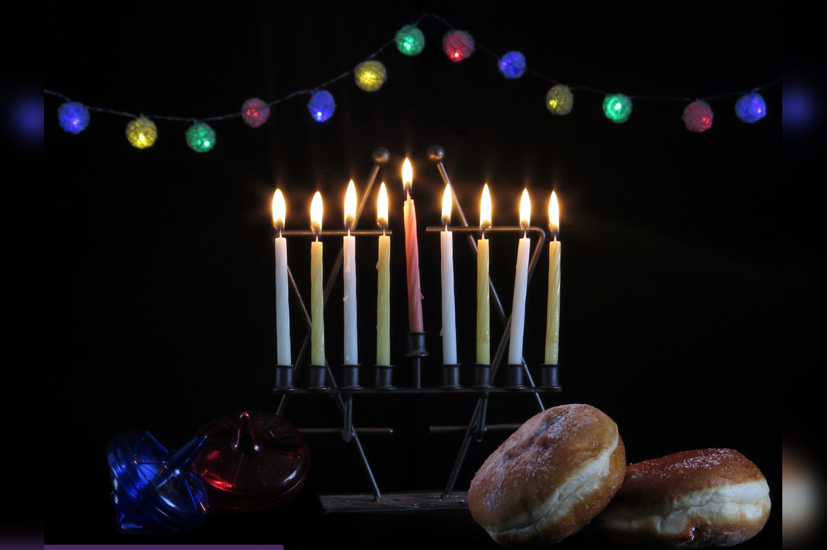 Houston's Festive Feast Rings in Hanukkah Celebrations, Delighting