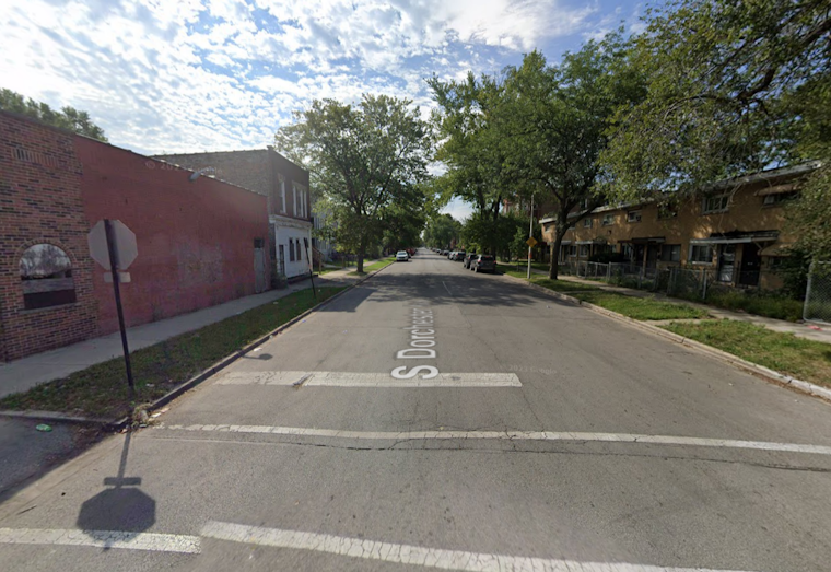 Man Fatally Shot in South Shore Chicago, Investigation Ongoing