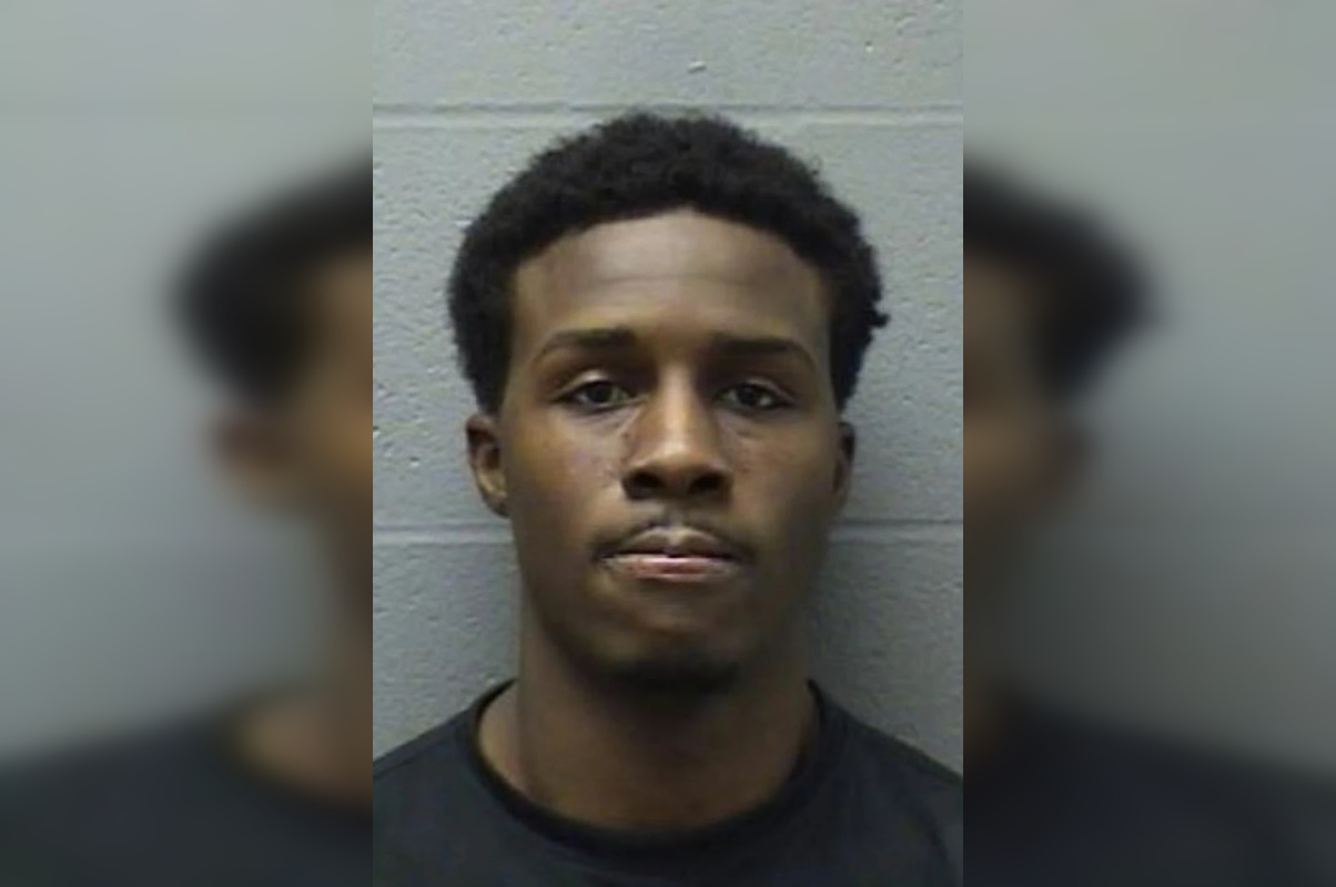 Manhunt in Schaumburg, Illinois for Suspected Attempted Murderer Who Manhunt in Schaumburg, Illinois for Suspected Attempted Murderer Who