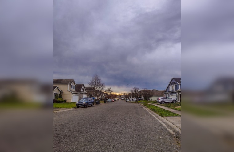Norton, MA Braces for Varied Week of Weather: Cold Nights, Meteor