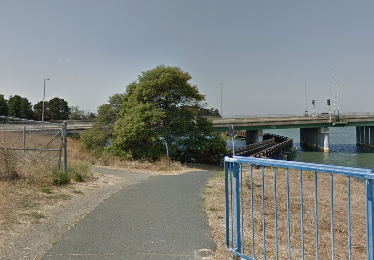 Human Remains Found near Bay Farm Island Bridge in Oakland