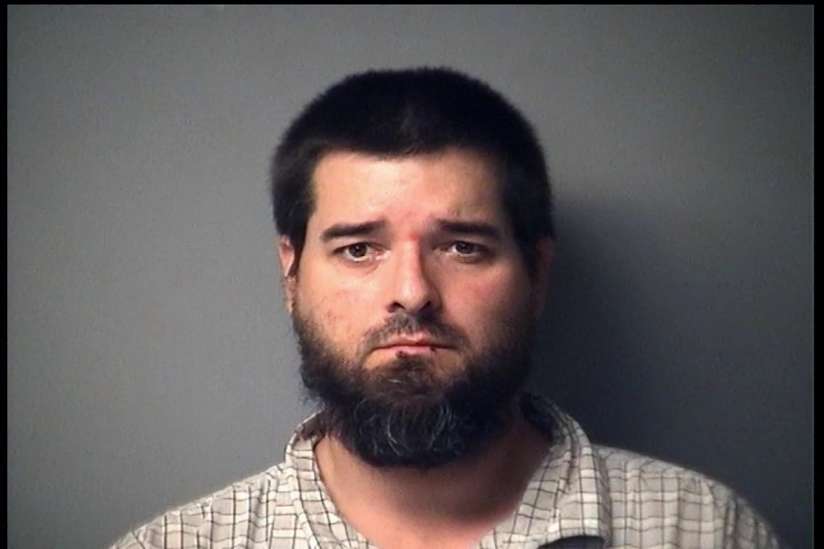 Accused Militiaman Molitor Claims 'Kidnap Kit' was for Self-Defense,