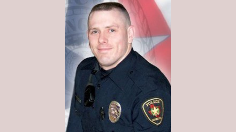 Arlington Police Department Honors Fallen Officer Craig Story by