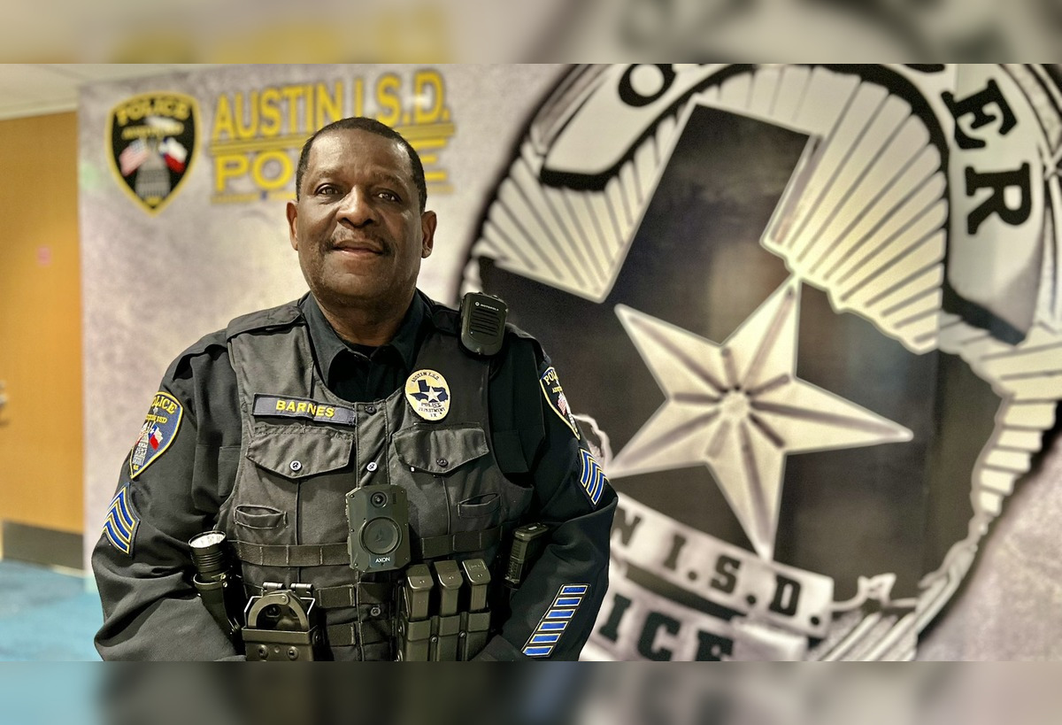 Austin Officer Wounded in Shooting Spree Returns to Duty as Community
