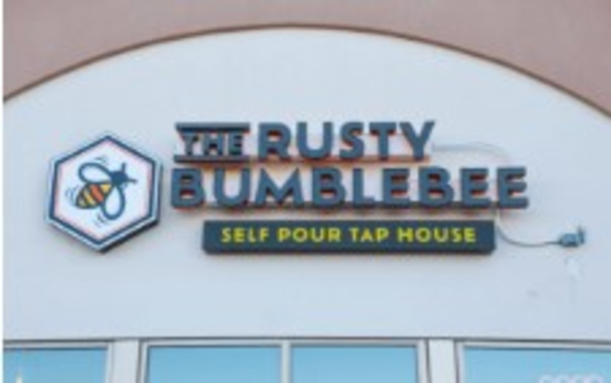 Blaine's 'The Rusty Bumble Bee' Tops in Interior Design at STARR