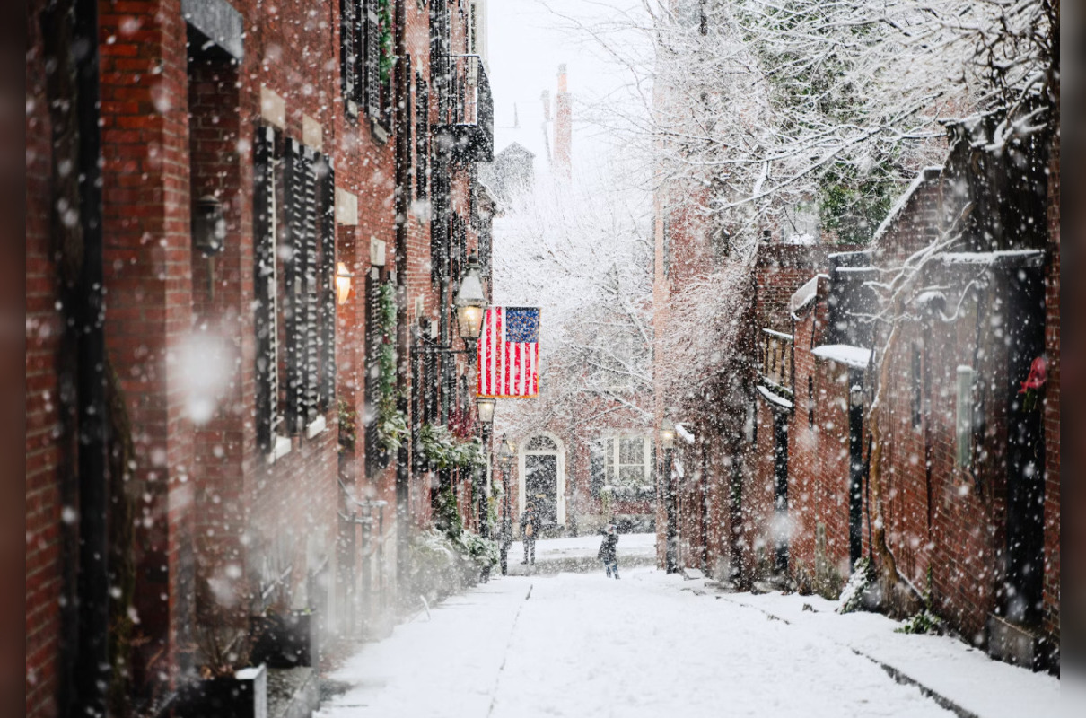 Boston Gears Up for Potent Snowstorm with Plowable Accumulations