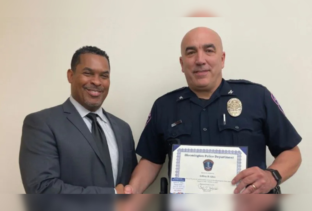 Deputy Chief Jeff Giles of Bloomington Police Retires After 31 Years