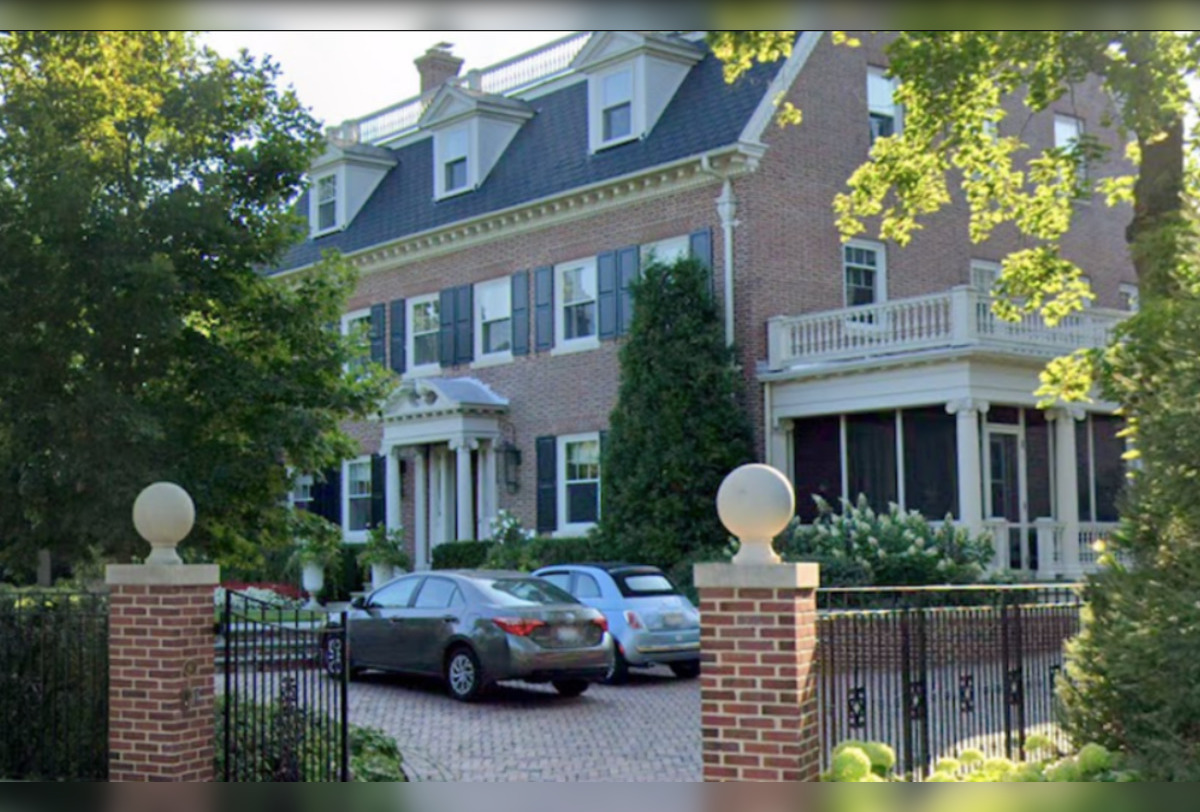 Former Chicago Cubs Star Kerry Wood Puts Historic $8.5M Winnetka