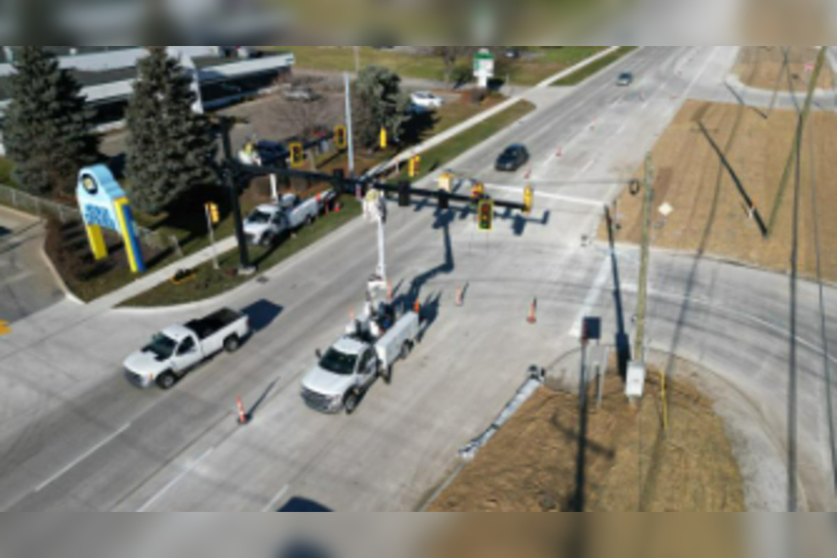 Macomb County and JVIS Unveil Heated Traffic Signal Pilot to Ensure