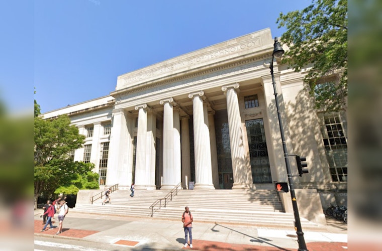 MIT Study Reveals Complex Sentences Stimulate Brain's Language Centers