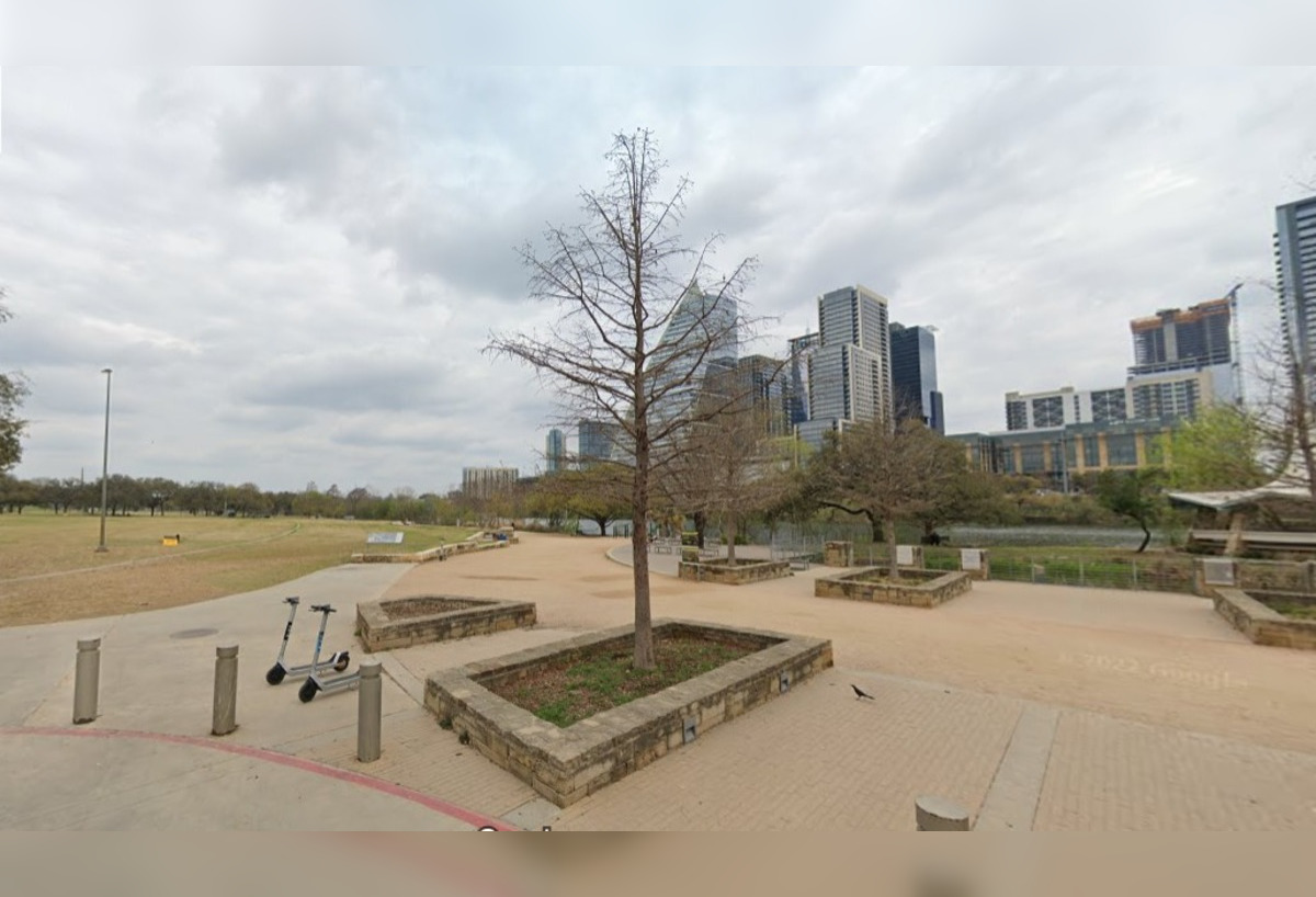 One Hospitalized Following Machete Assault In Downtown Austin Suspect 9184