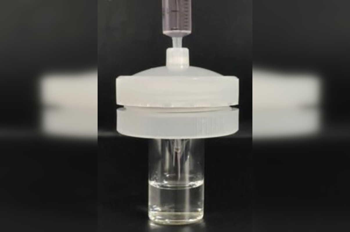 UT Austin Scientists Squeeze Out New Water Purification Syringe, A