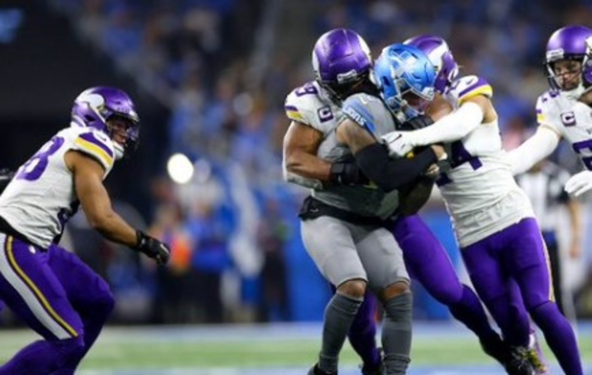 Vikings Miss Playoffs with 30-20 Loss to Lions in Detroit, Mullens'