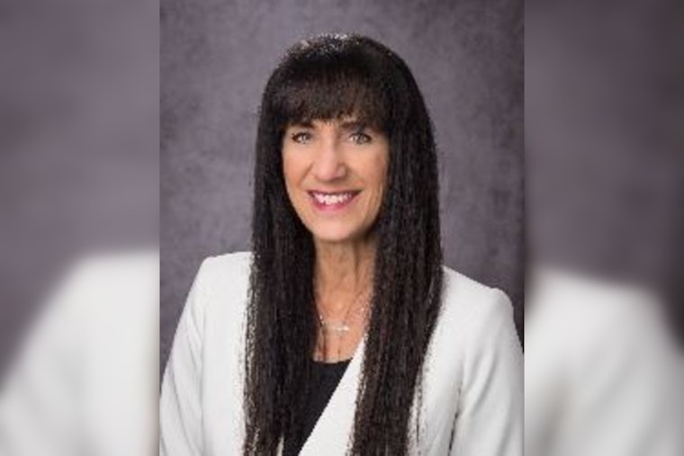 Woodbury Mayor Anne Burt Advocates for State and Federal Support to