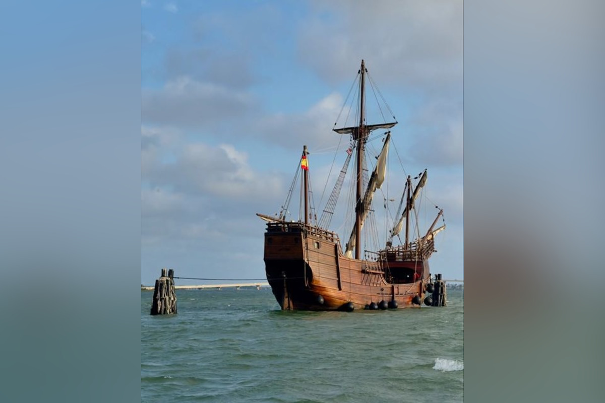 16th-Century Ship Replica Nao Trinidad Collides with St. Augustine’s