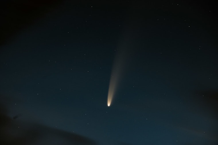 Arizona Stargazers Ready for Spectacle as 'Comet of the Year' Sweeps