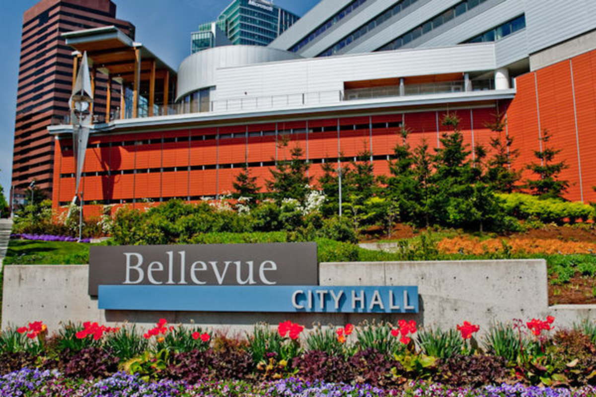 Bellevue Police Partner with BEST to Train Hospitality Workers in