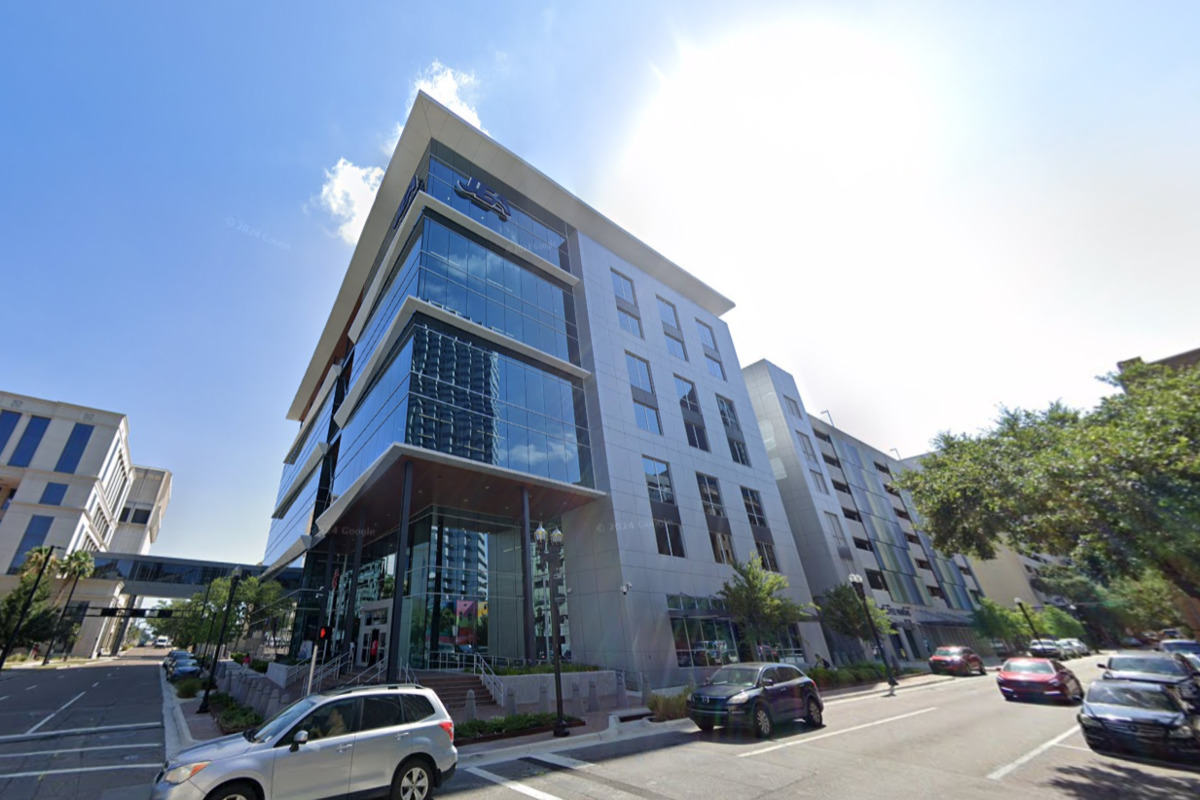 Category 5 Chaos as JEA Warns of Extended Outages with Hurricane