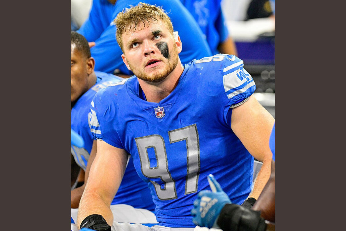 Detroit Lions Celebrate Win Amid Aidan Hutchinson's Serious Leg