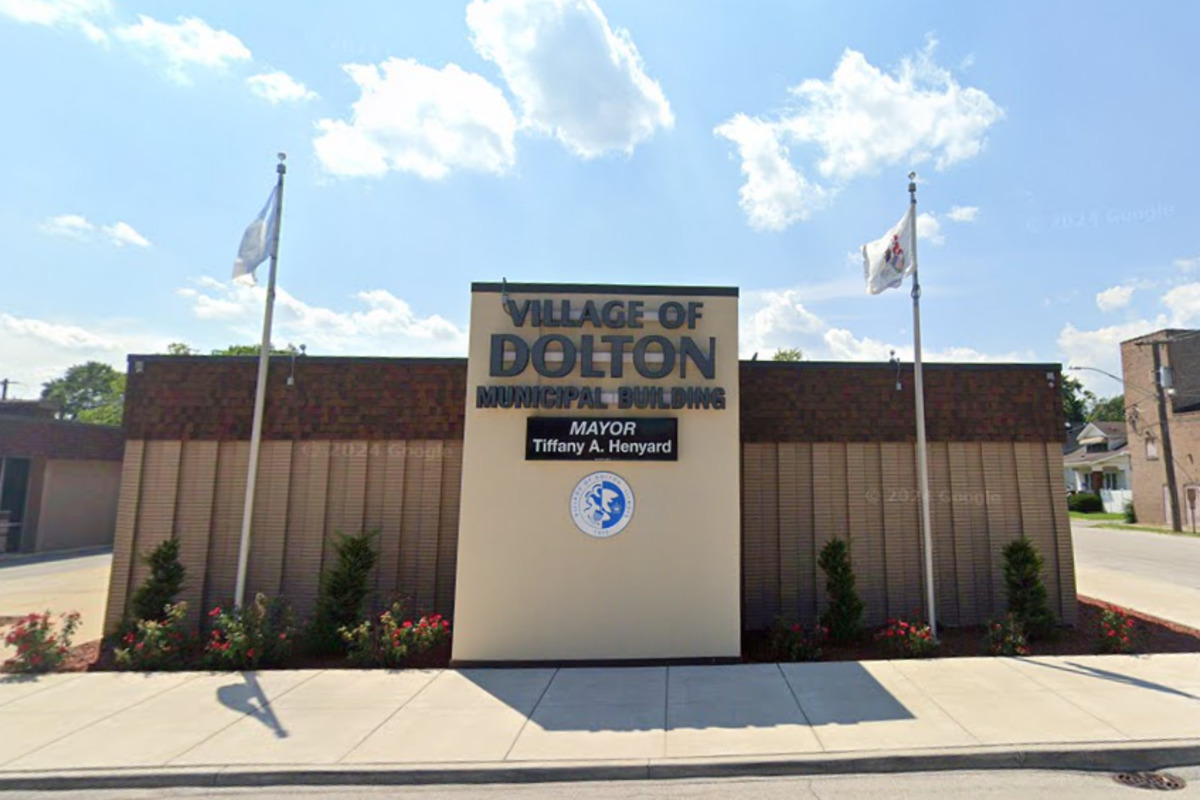 Dolton Mayor Tiffany Henyard Faces Opposition at Board Meeting Amidst