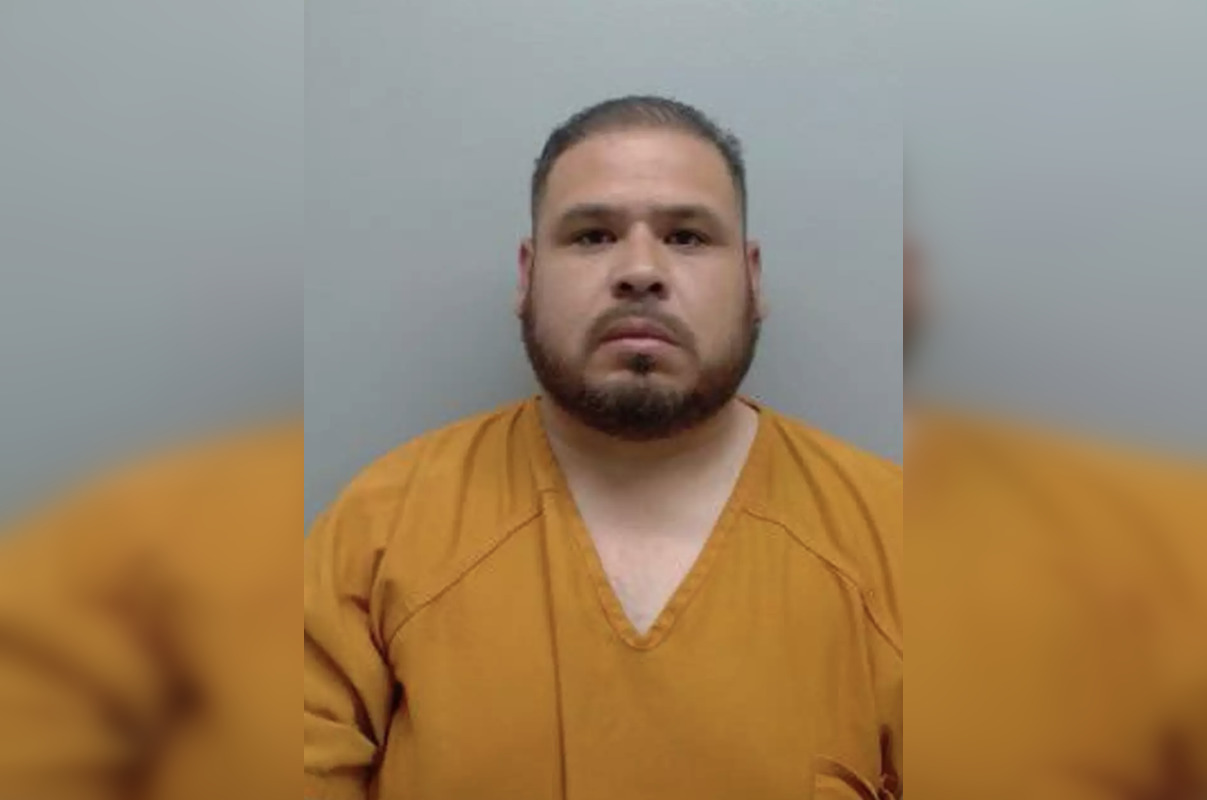 Laredo CBP Officers Capture Suspected Felon at Juarez-Lincoln Bridge