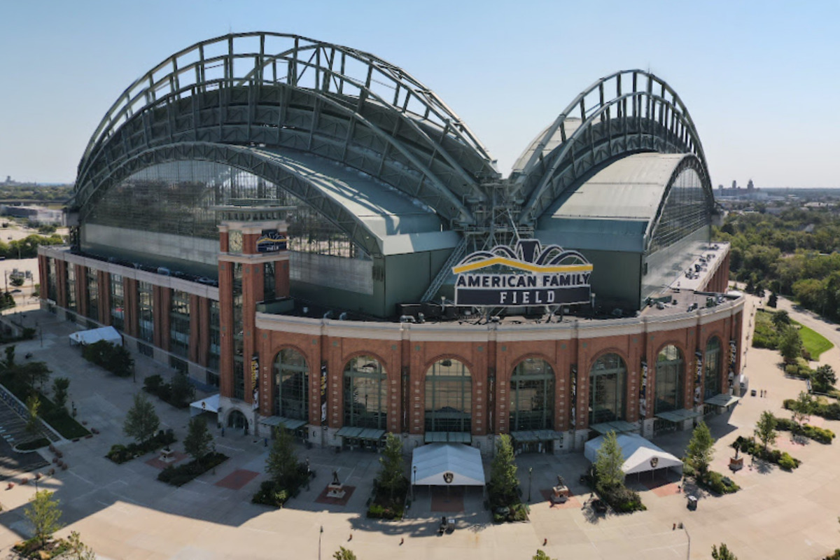 Milwaukee Brewers Pitching Coach Chris Hook Signed for 2025 Season,