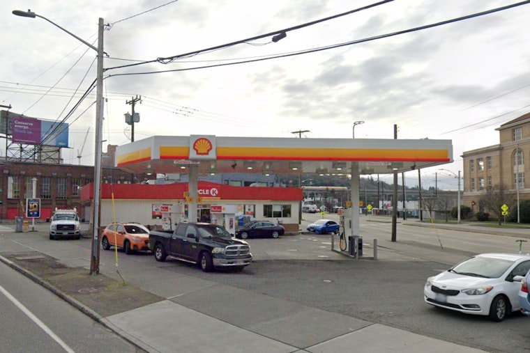 Seattle Gas Station Clerk Charged After Dispute Over Ice Leads to