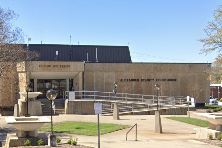 Alexander County Courthouse in Taylorsville Evacuated After Bomb