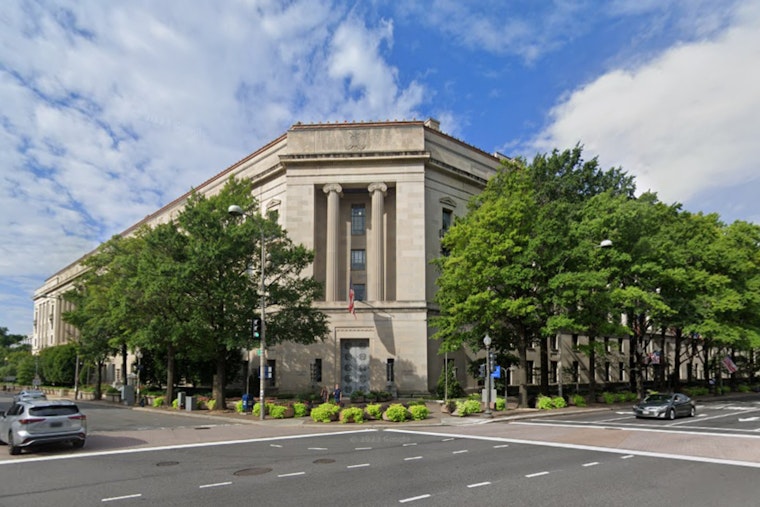 Arizona Man Sentenced to 15 Months for Threatening Public Servants