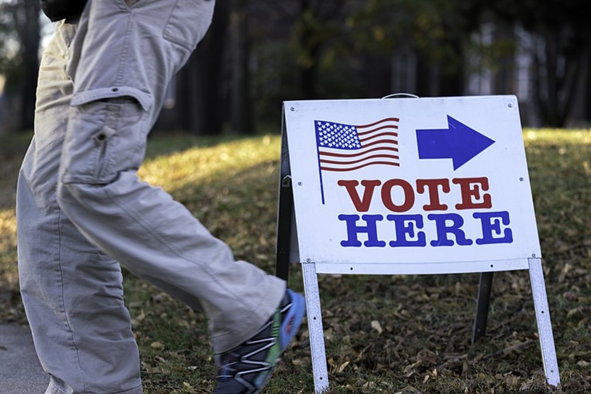 Arizona Secretary of State Reveals 218,000 Voters Without Proof of