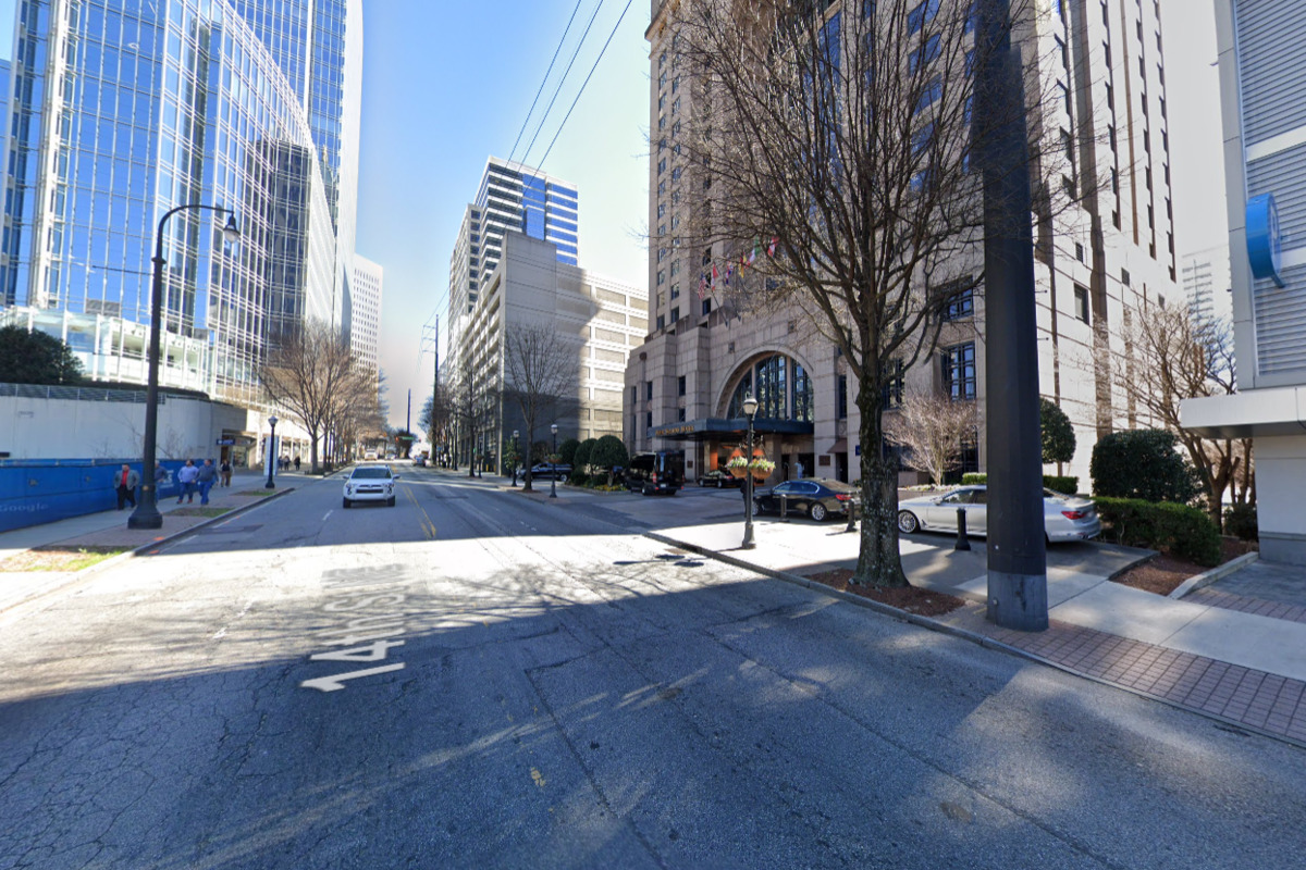 Atlanta S W A T Team Resolves Standoff With Barricaded Gunman