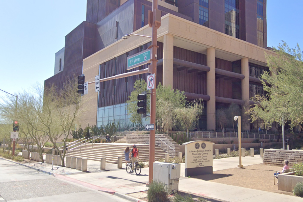 'Doomsday Mom' Faces Mental Competency Gauntlet: Arizona Judge