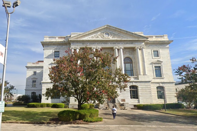 Former Georgia Poll Worker Indicted on Bomb Threat Charges at Jones