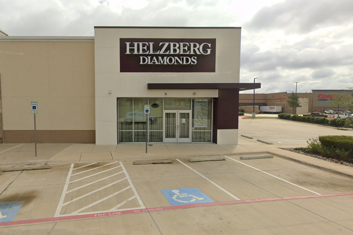 Helzberg tanger outlet store