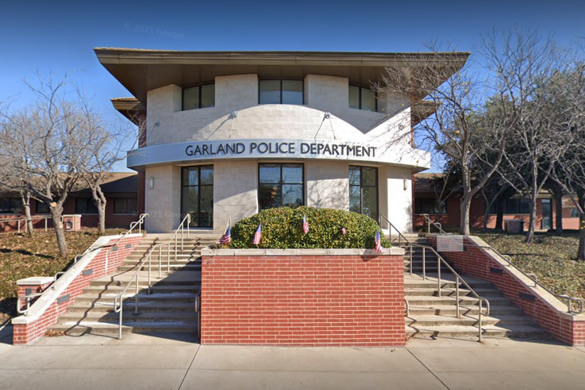 Garland Detective Crafts 33,000-Piece LEGO Replica of Police HQ for