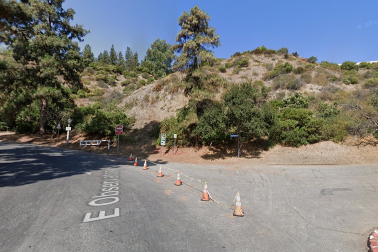 LAFD Quickly Extinguishes Griffith Park Brush Fire Near Observatory,