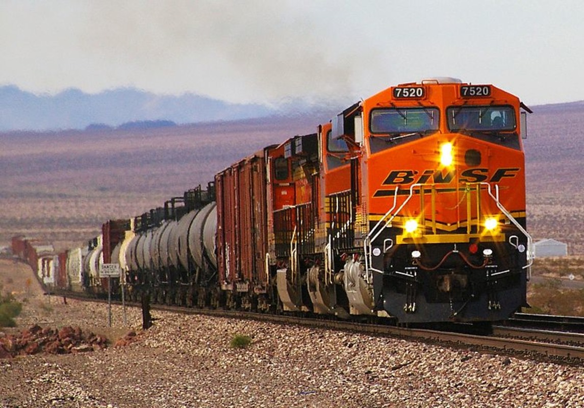 Maricopa County Advances BNSF's $3.2 Billion Logistics Project Amid